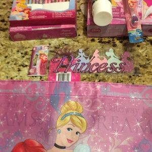 Disney | Accessories | Disney Princess 1 Pc Set New With Matching Bag ...